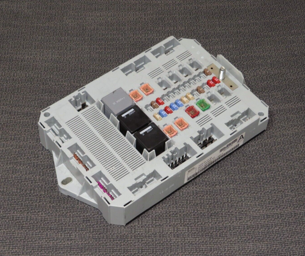 Buy Online Fuse Box JAGUAR XF 7370011040 9X2314D645AA 9X23-14D628-AC ...